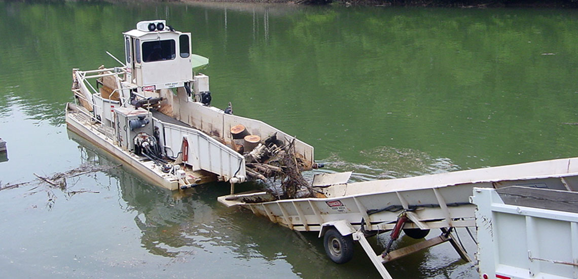 Self Unloader - Trash Skimmer Vessel